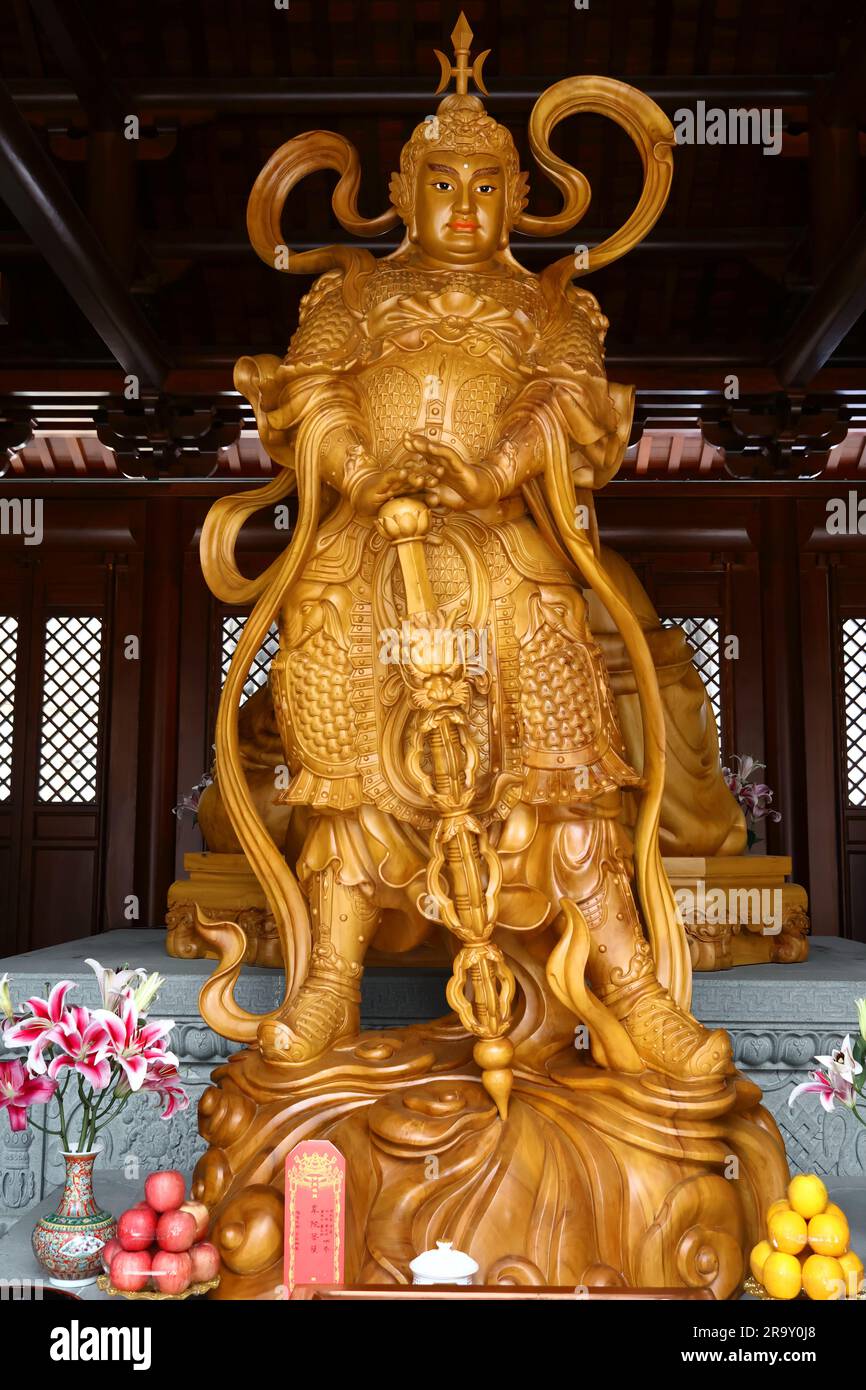 Buddhist Idol In Temple Stock Photo - Alamy