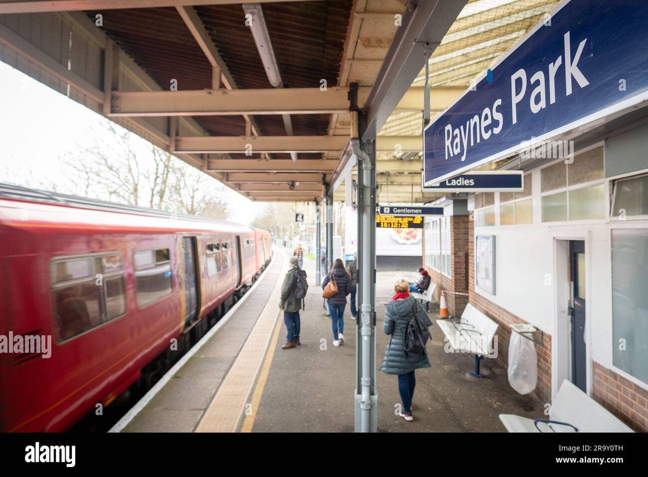 LONDON- MARCH, 2023: Raynes Park Station platform, a train station ...