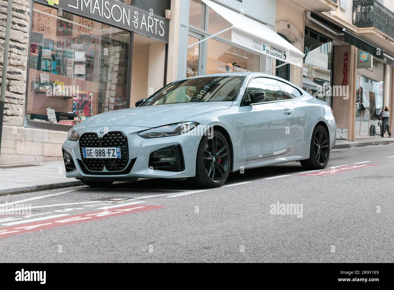 Bmw 4 series hi-res stock photography and images - Alamy