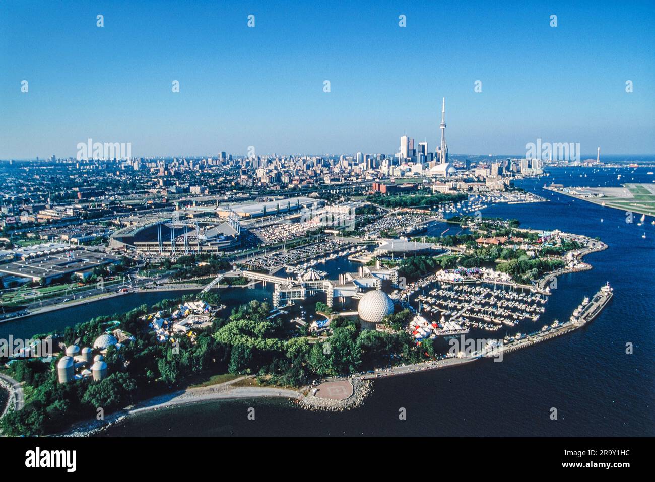 Toronto waterfront aerial hi-res stock photography and images - Alamy