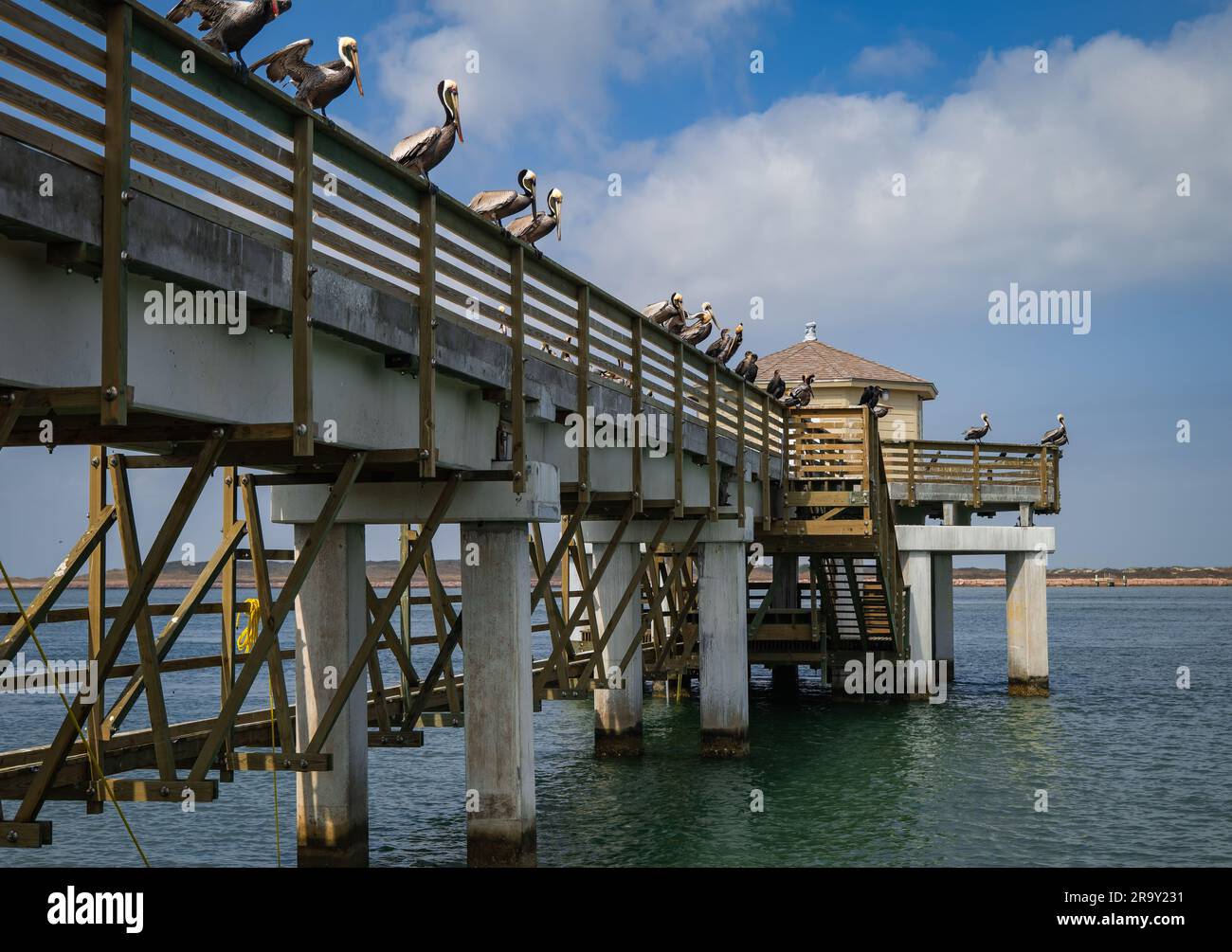 Dockpier hi-res stock photography and images - Alamy