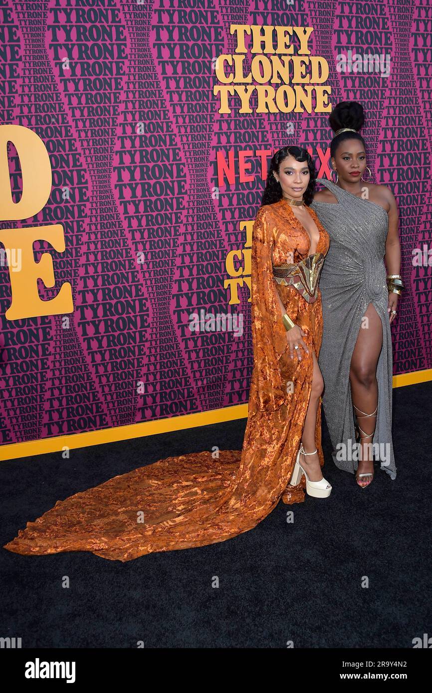 Megan Sousa und Teyonah Parris bei der Premiere des Netflix Films 'They ...