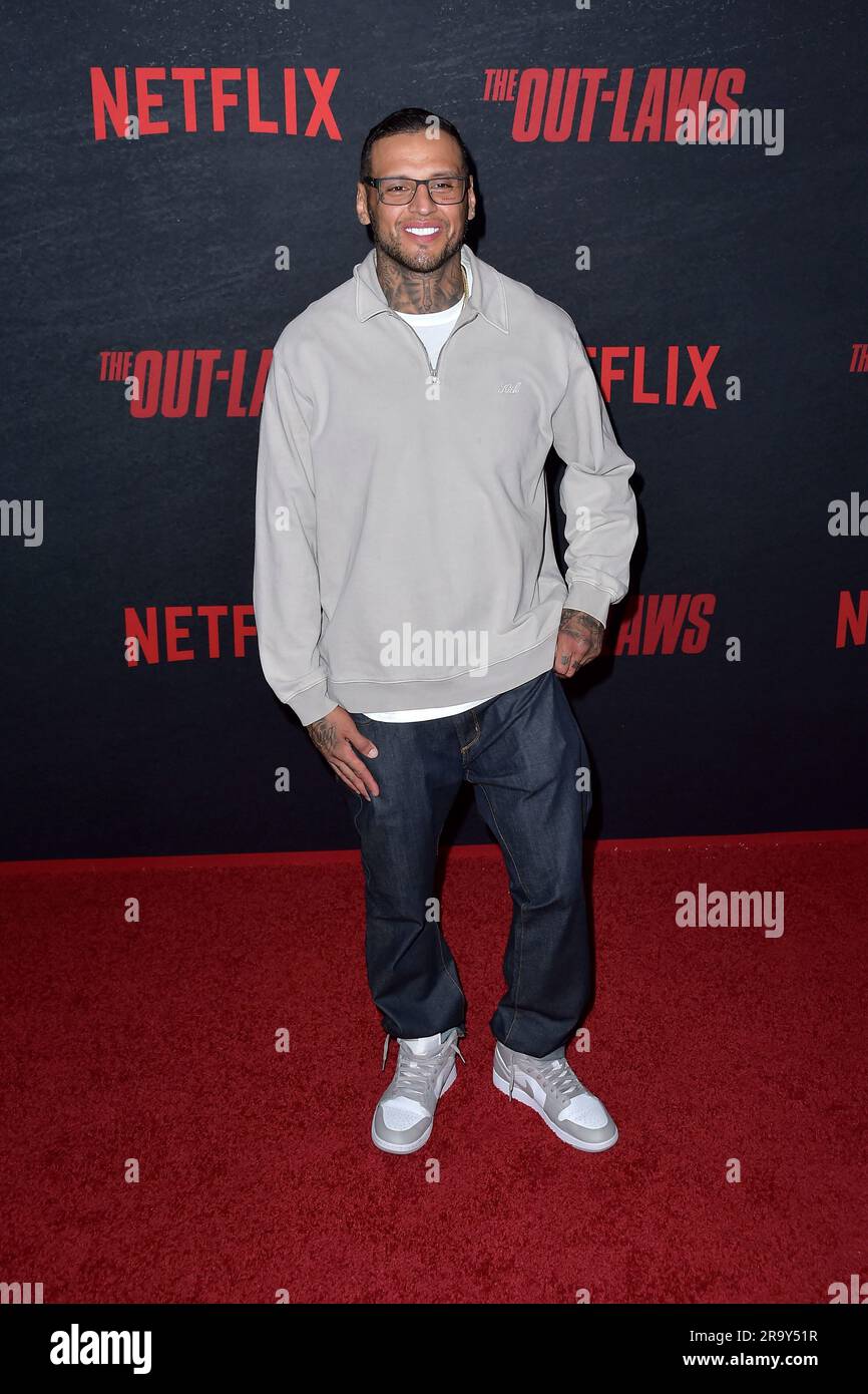 Daniel Rodriguez bei der Premiere des Netflix -Films 'The Out-Laws' im ...