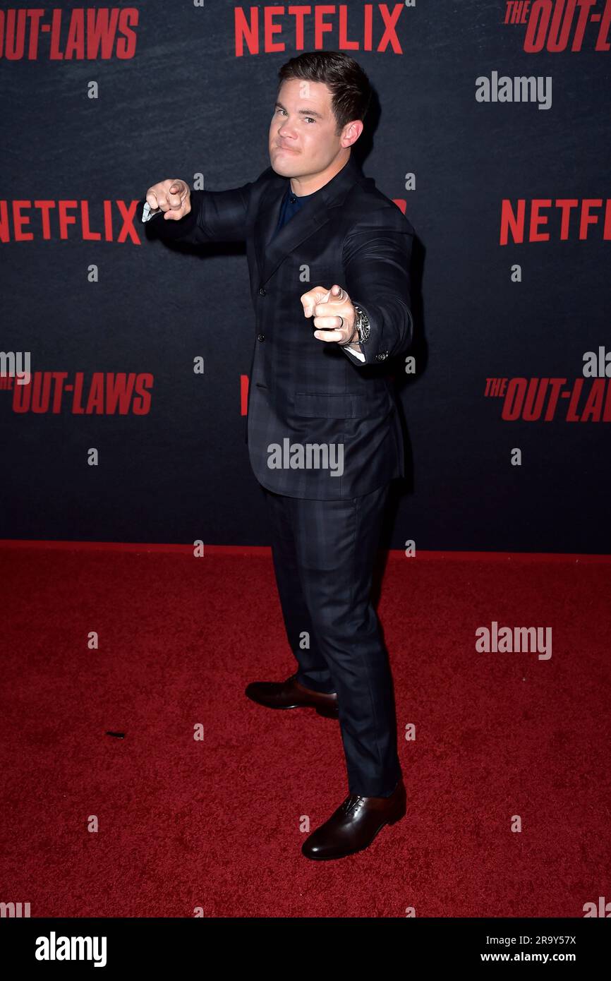 Adam devine 2023 hi-res stock photography and images - Alamy