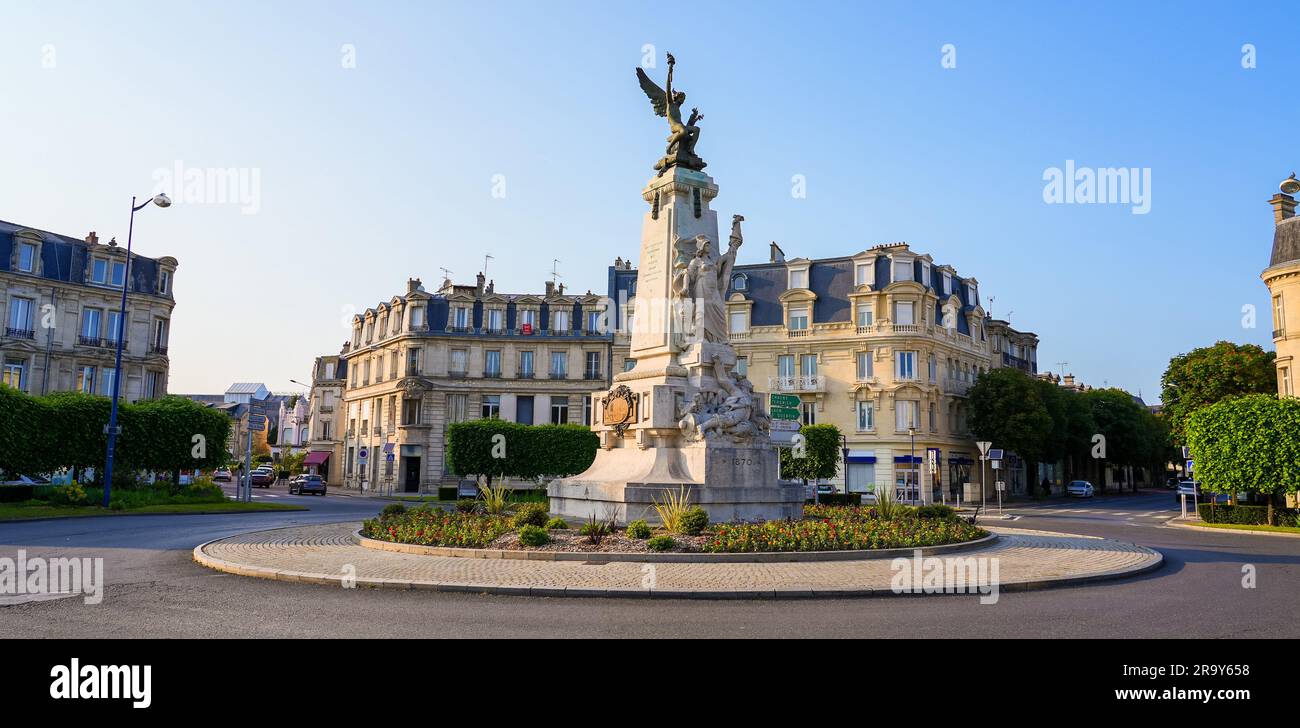Place de la République ("Republic's Square") in Soissons, France ...