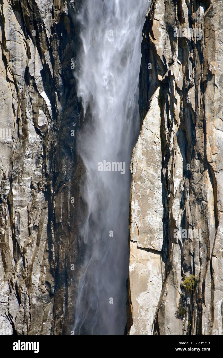 Ribbon Fall, Yosemite National Park, California, USA, North America ...