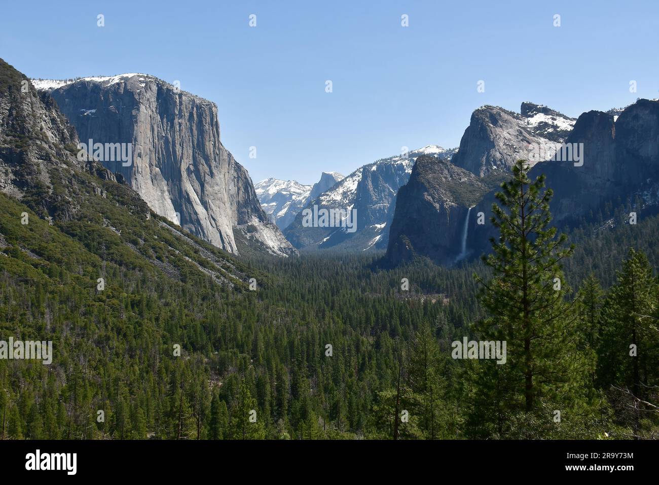 Yosemite Valley from Tunnel View, Yosemite National Park, California ...