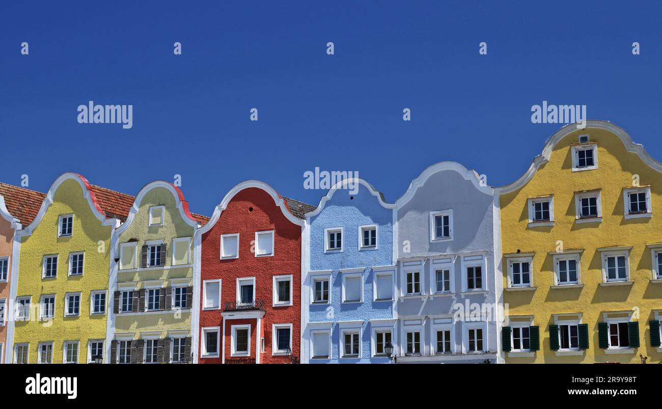 Colorful baroque houses at the main square of Scharding, Austria Stock ...