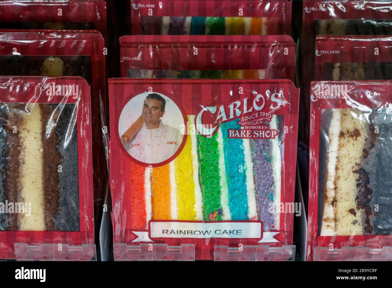 Cake vending machine hi-res stock photography and images - Alamy