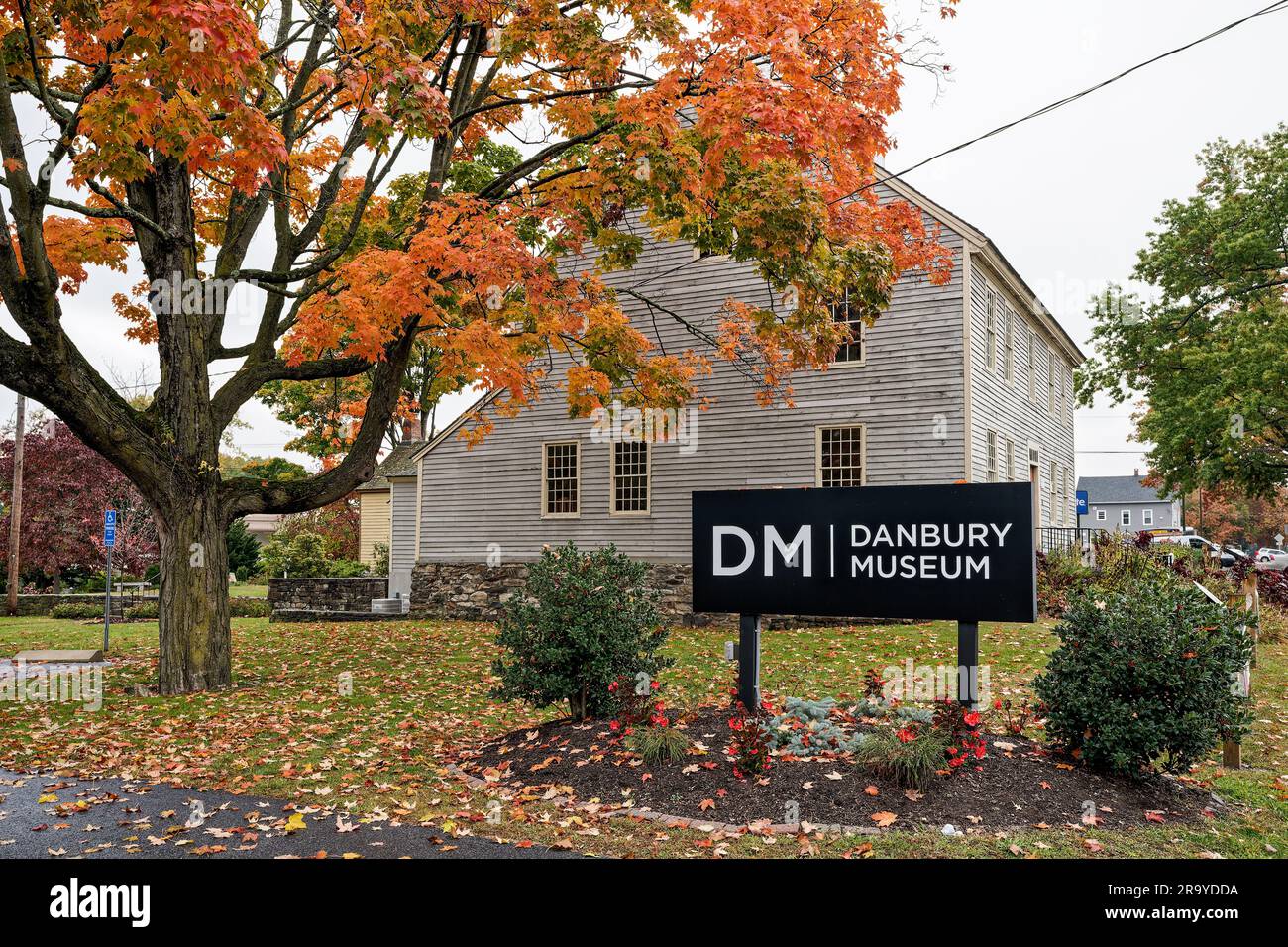 Danbury, CT - Oct. 17, 2022: Danbury Museum sign in front of the ...