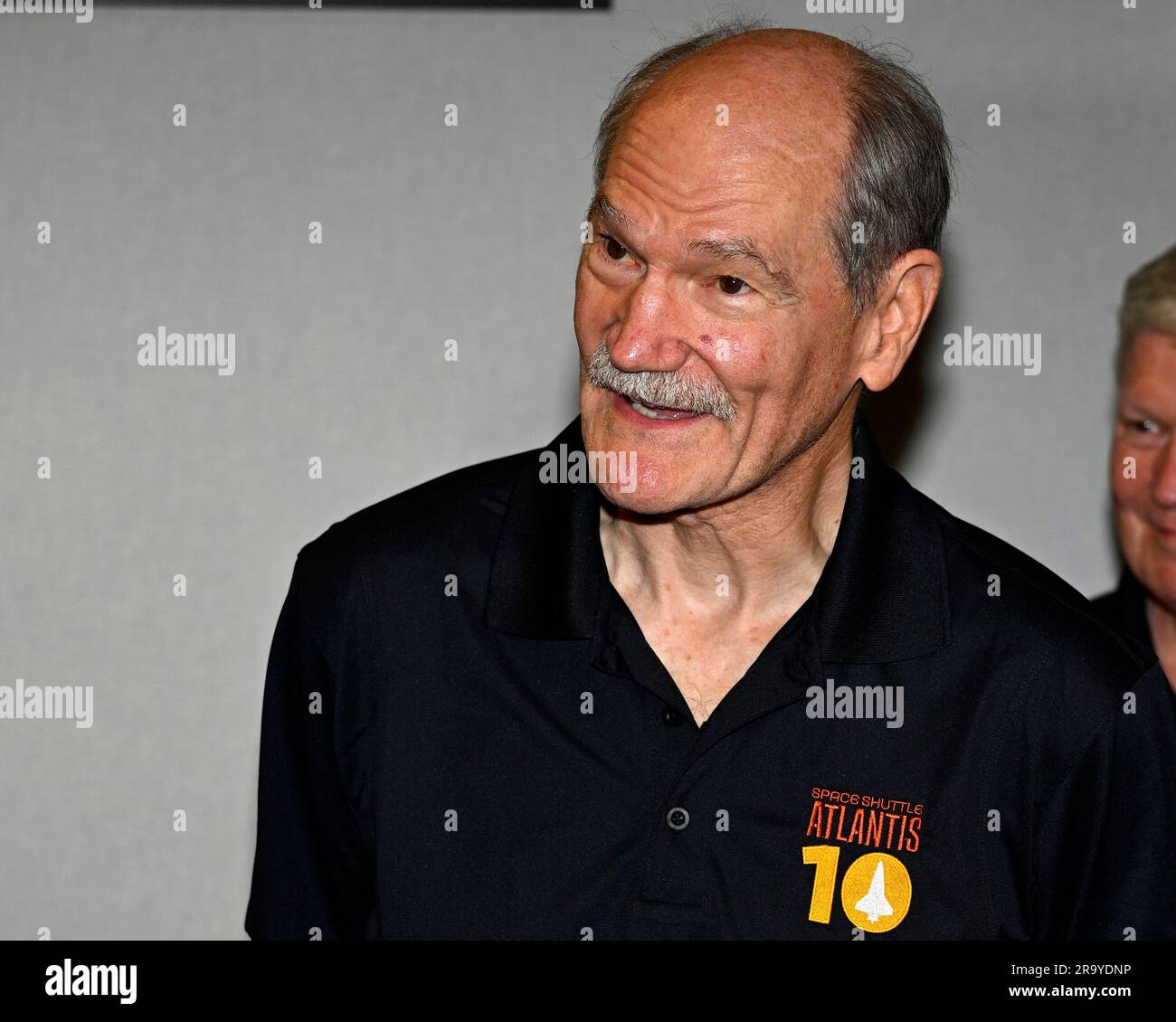 Astronaut guy gardner hi-res stock photography and images - Alamy