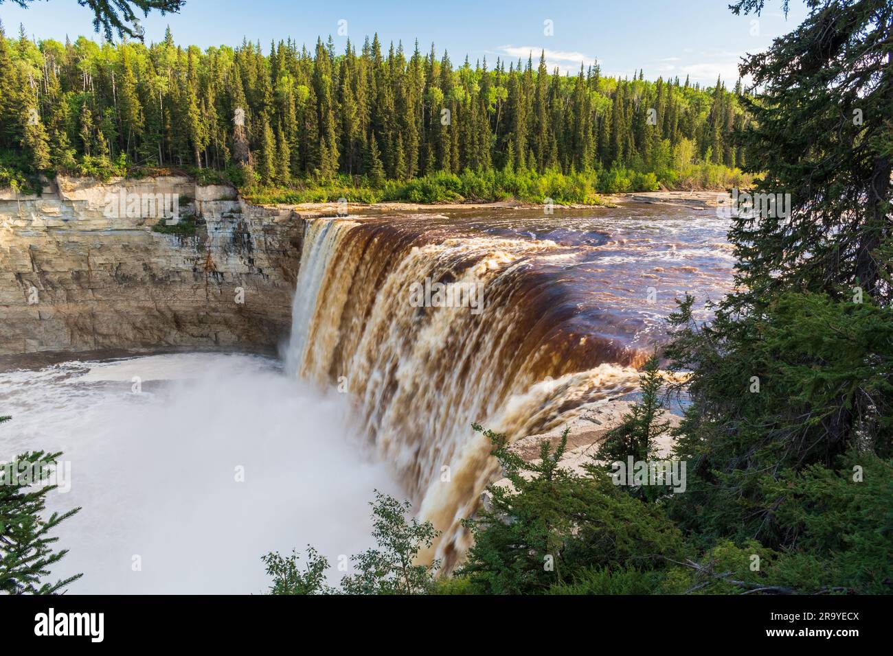 Awe Inspiring Alexandra Falls crashes through Twin Falls Gorge ...
