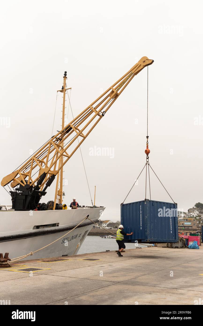 Hugh Town, St Marys, Isles of Scilly, UK. 10 June 2023. Unloading a ...