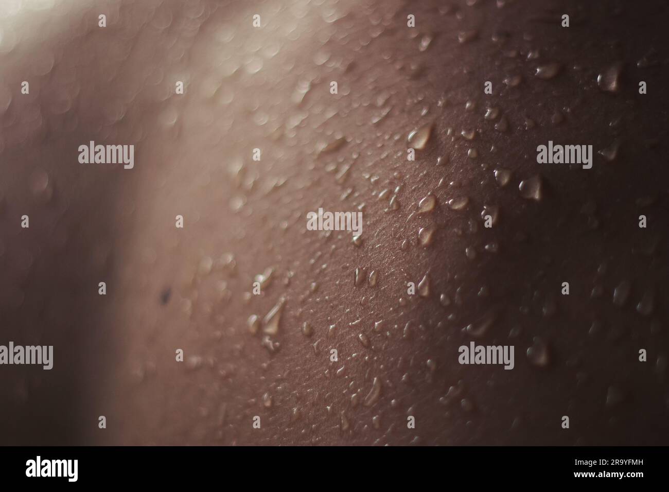Natural portrait of man’s back with wet skin Stock Photo - Alamy