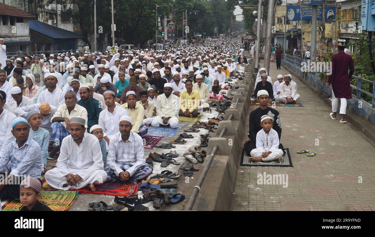 Kolkata, India. 29th June, 2023. Muslims devotees participate in a ...