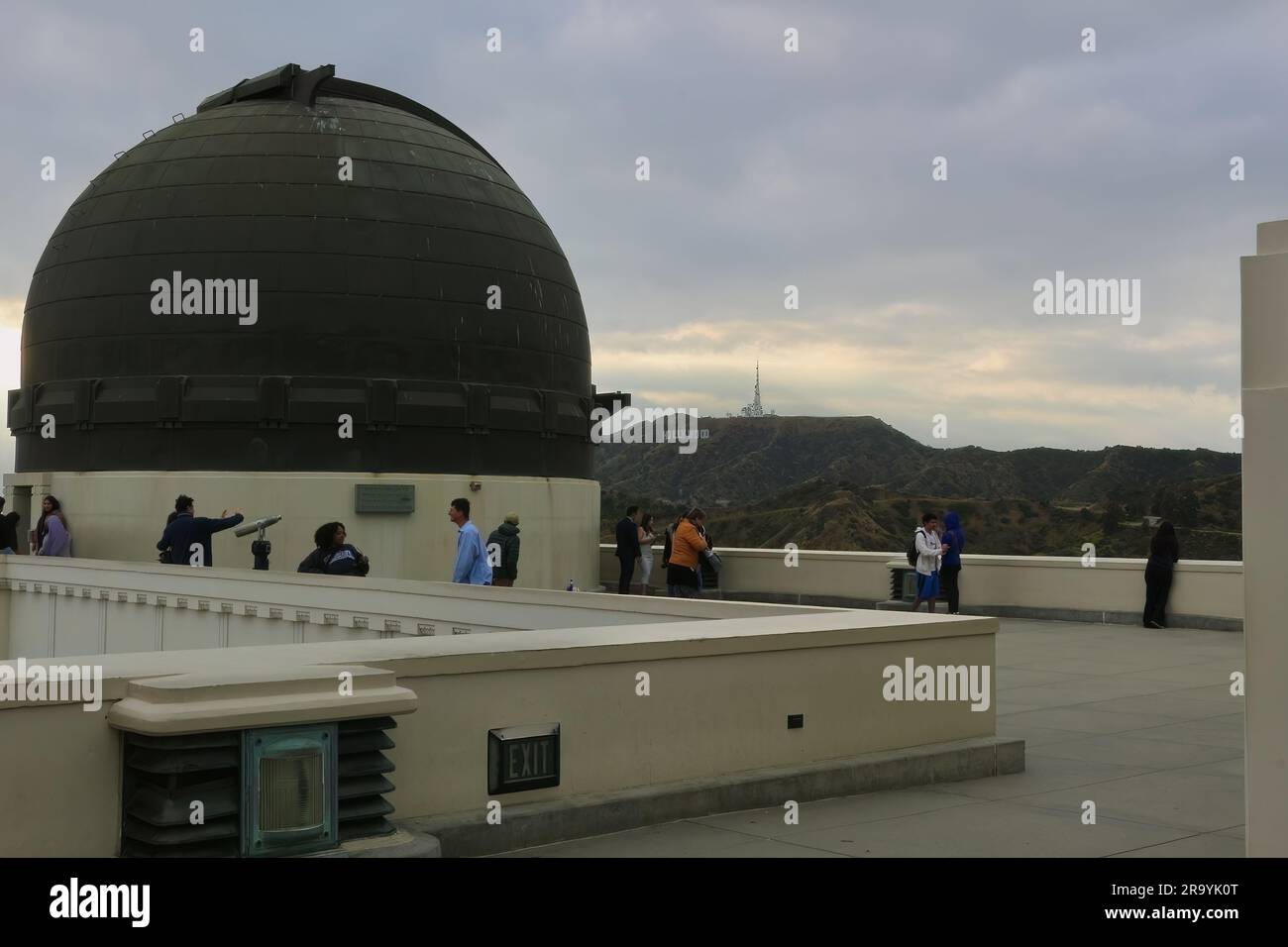 Landscape view from the roof top of the Griffith Observatory with the ...
