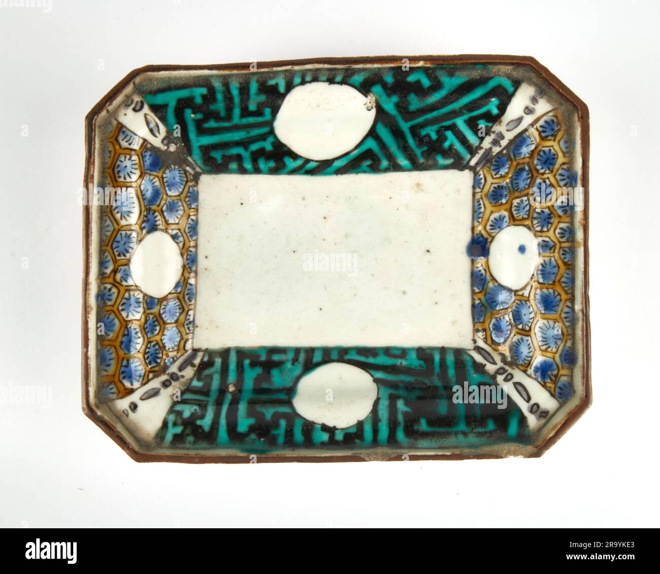Antique Japanese Aode Kutani Ko-Kutani porcelain dish Stock Photo - Alamy