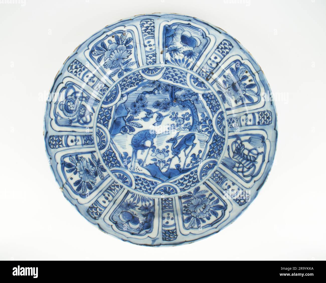 Antique Chinese blue and white Kraak porcelain dish Stock Photo - Alamy