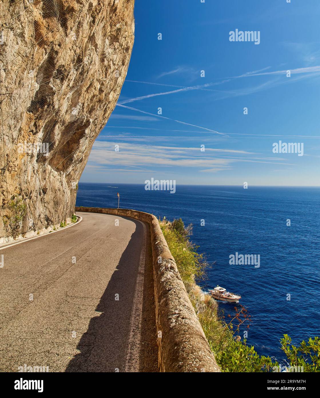 The road along the Amalfi Coast. Italy Stock Photo - Alamy