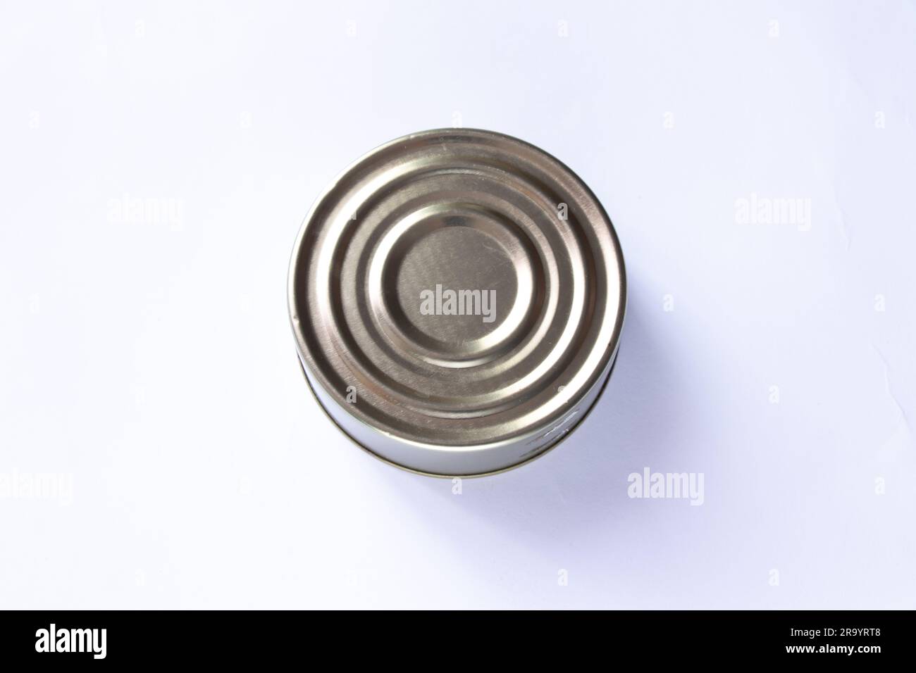 clean empty tin can on white background Stock Photo - Alamy