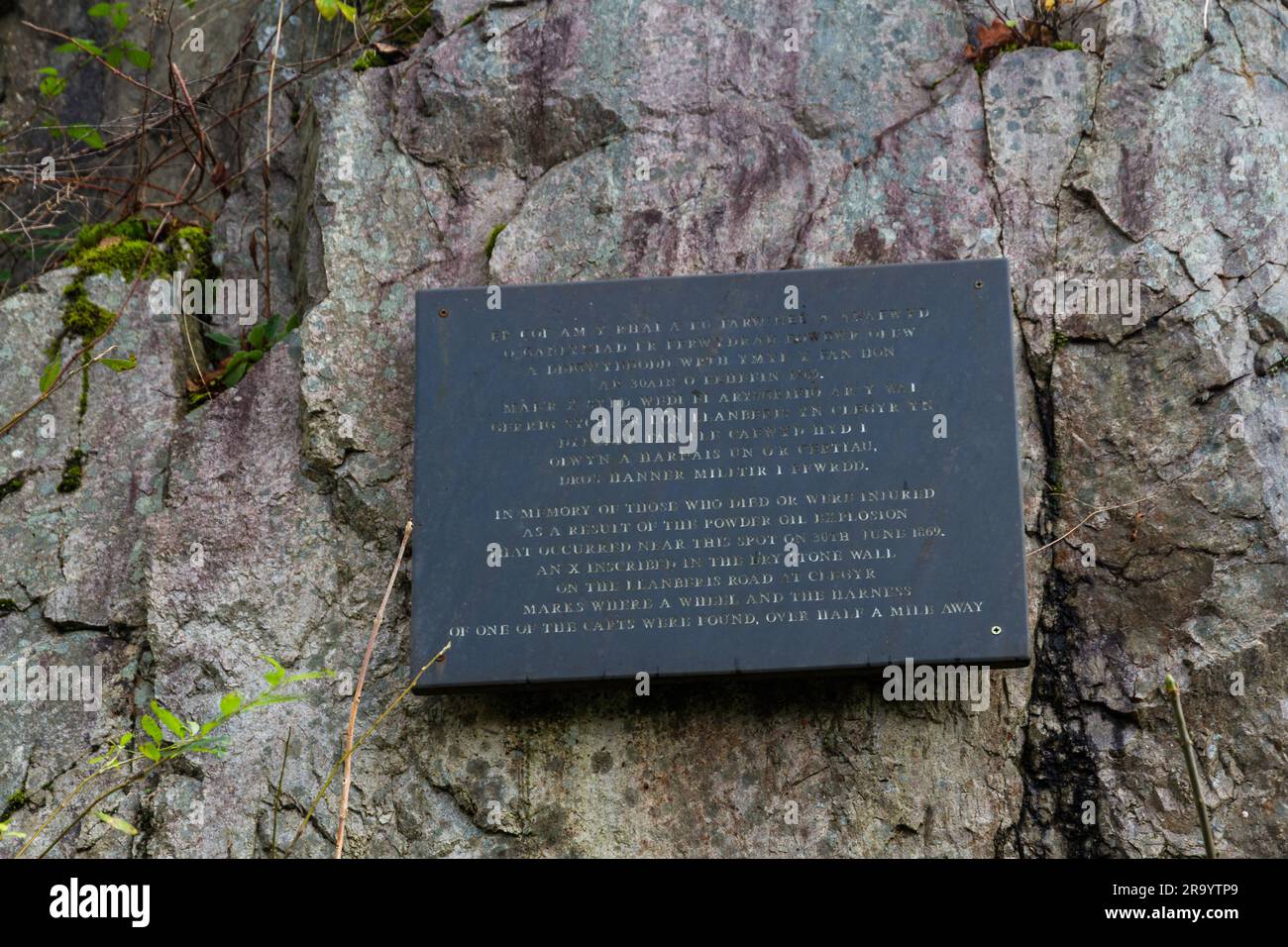 Plaque memorial to the Cwm-y-glo explosion disaster in 1869. Llanberis ...