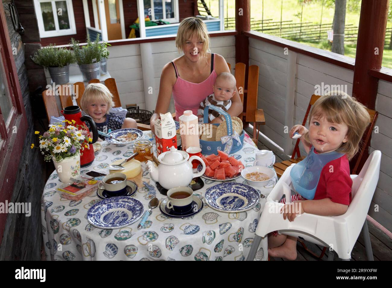 Rural kids having tea hi-res stock photography and images - Alamy