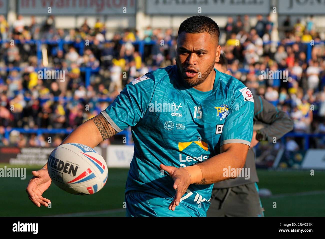 Sam Lisone #15 of Leeds Rhinos warms up before the Betfred Super League ...