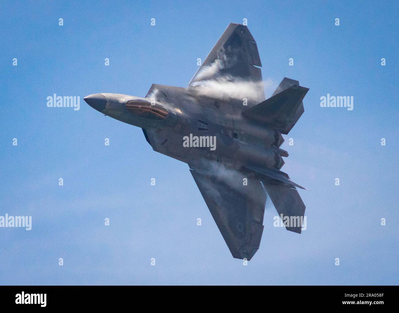 F 22 Raptor Sonic Boom Over Water