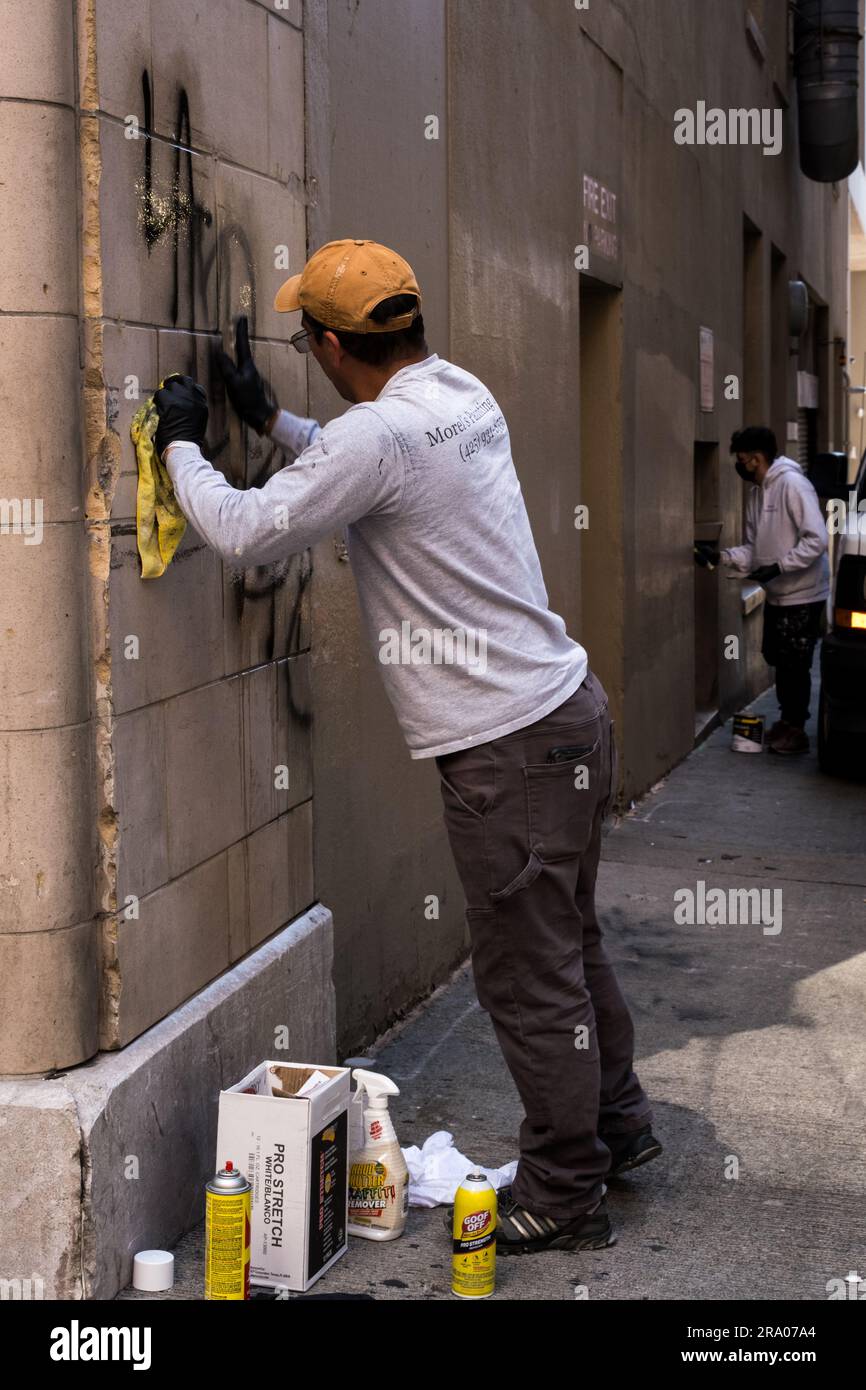 Seattle, USA. 29 Jun, 2023. Downtown Seattle Graffiti clean up Stock ...
