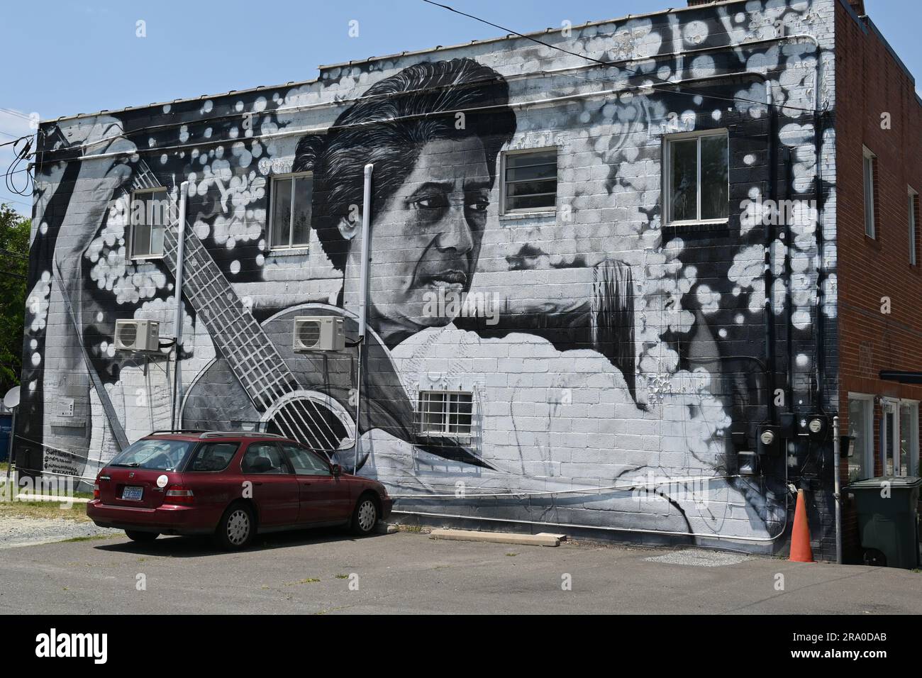 Mural celebrating folk music singer Elizabeth Cotten in Carrboro, North ...