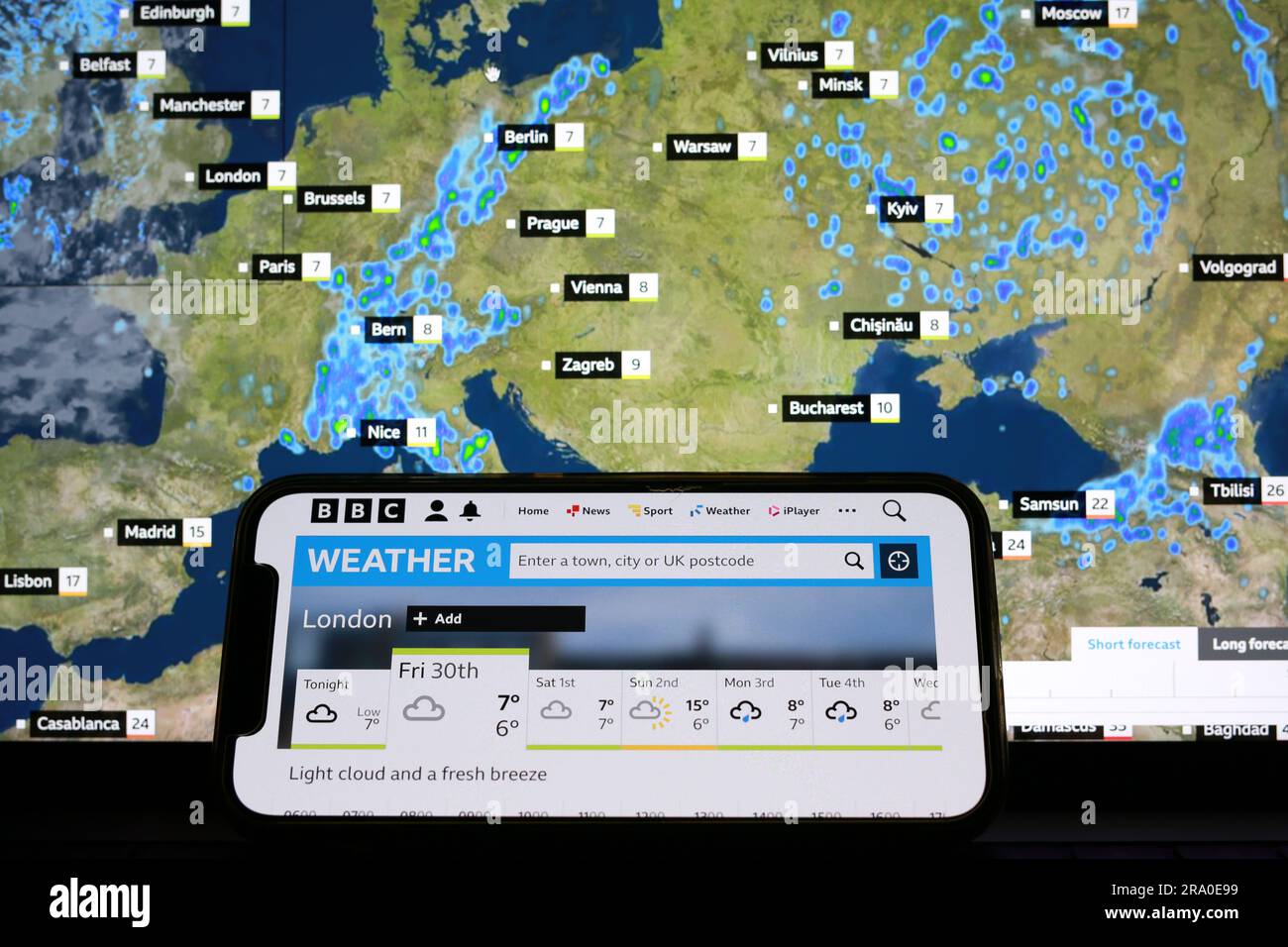 Bbc forecasting app hi-res stock photography and images - Alamy