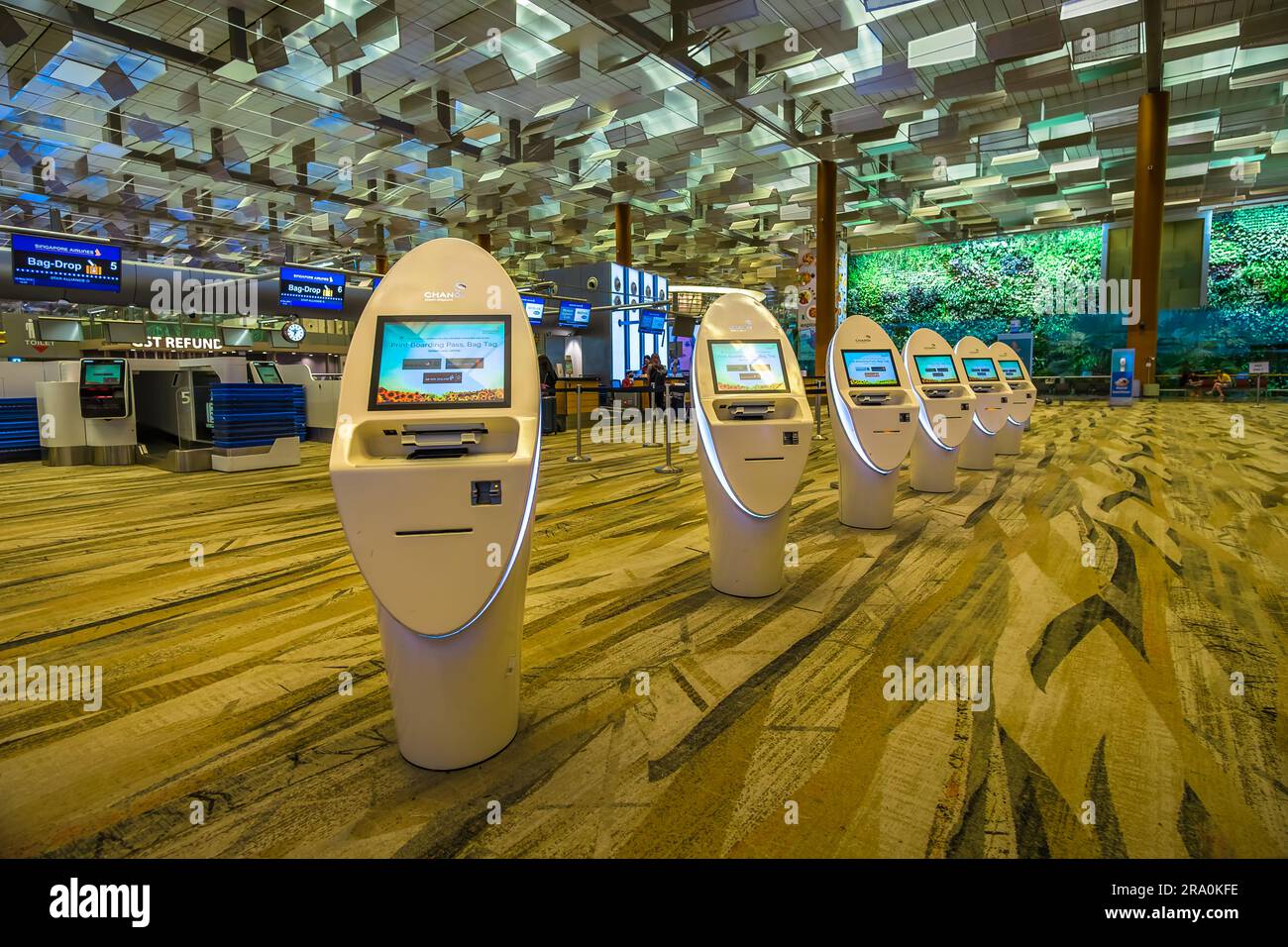 Self check in kiosk at Singapore Changi International Airport terminal ...