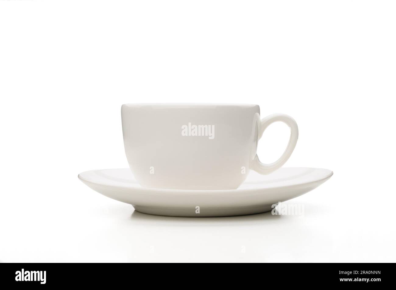 A simple white tea or coffee cup viewed from profile Stock Photo - Alamy
