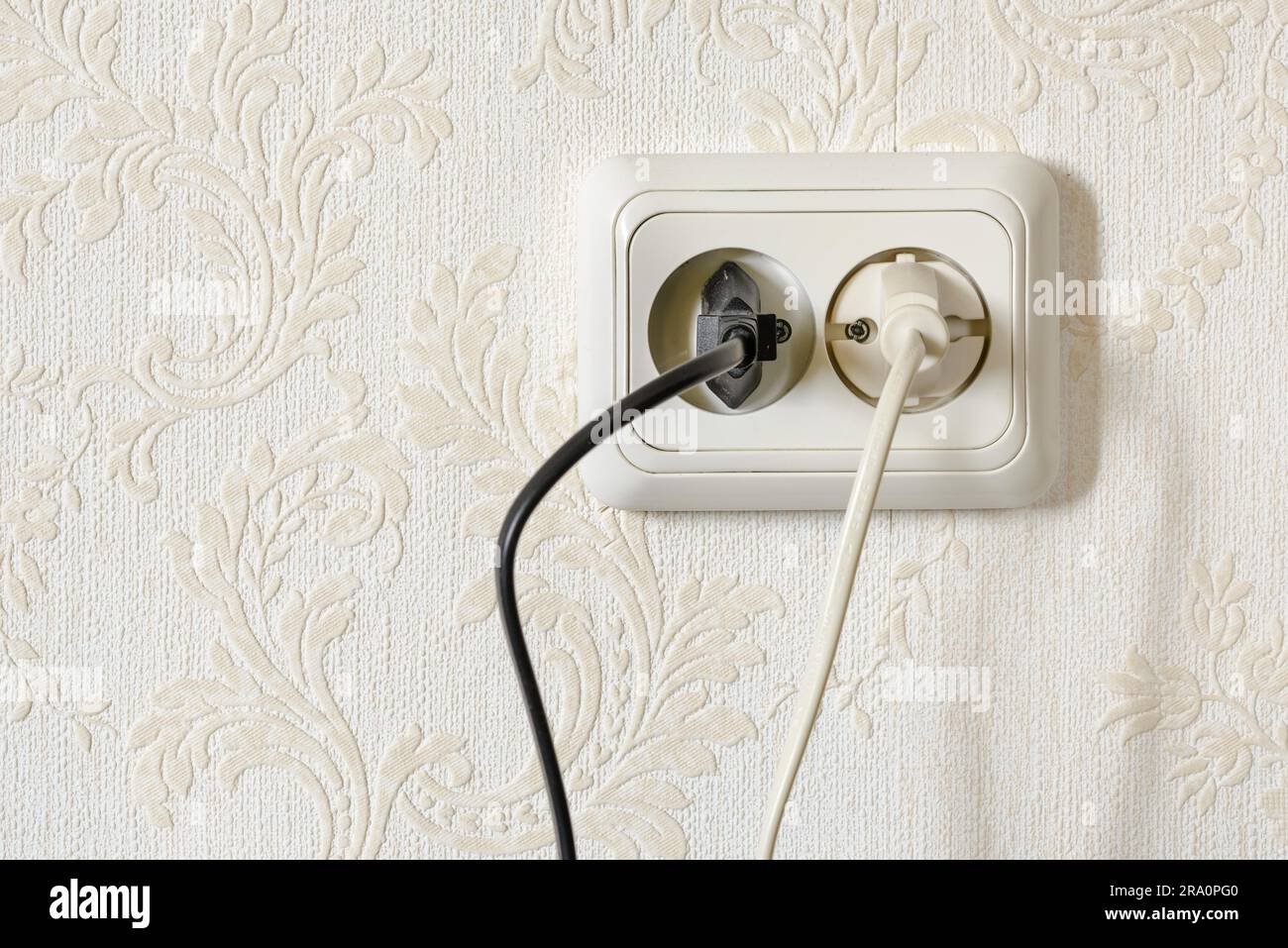 Wall plugs hi-res stock photography and images - Alamy