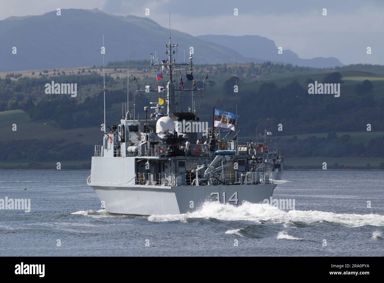 EML Sakala (M314), a Sandown-class minehunter operated by the Estonian ...