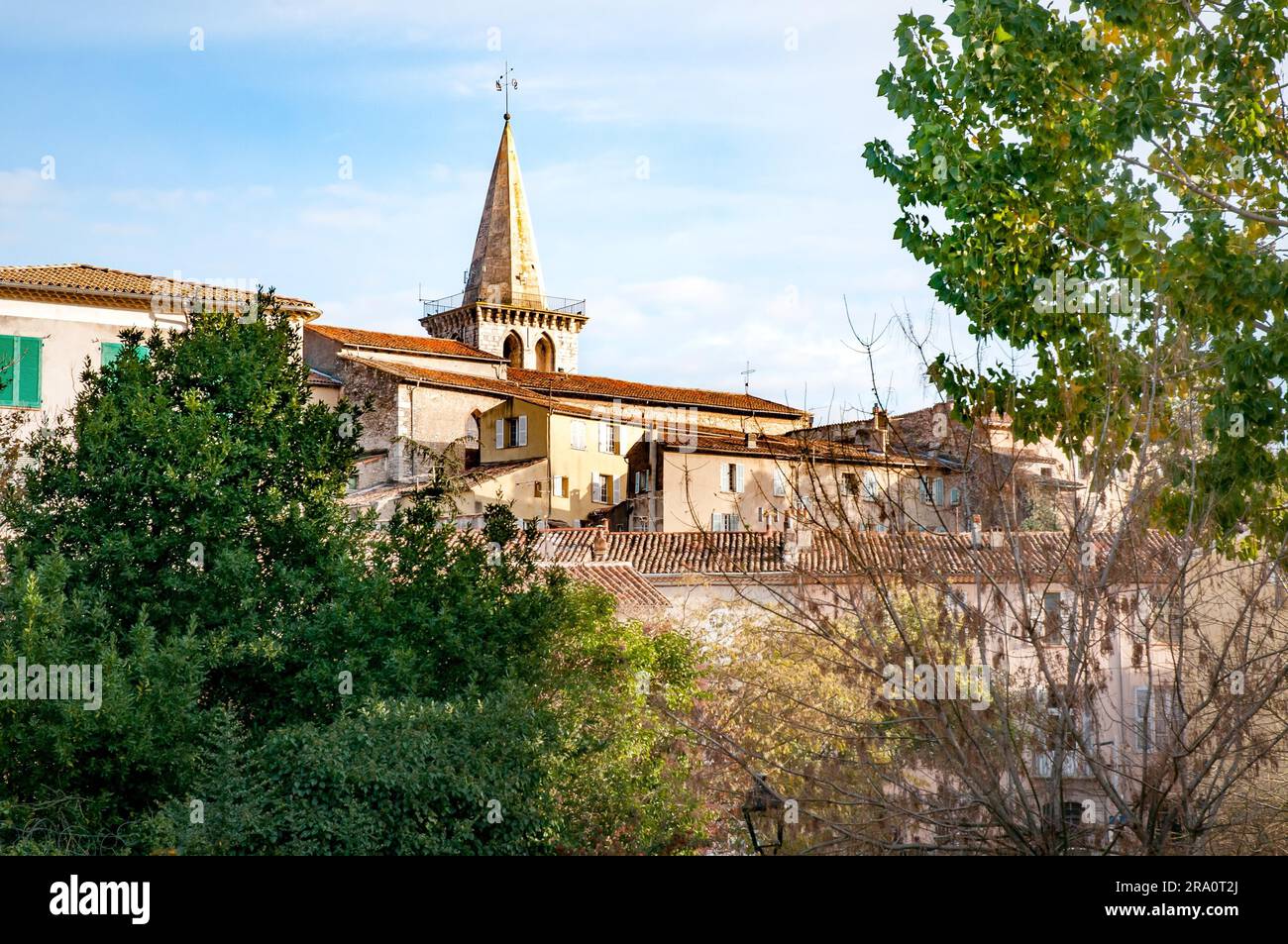 Ogival window hi-res stock photography and images - Alamy