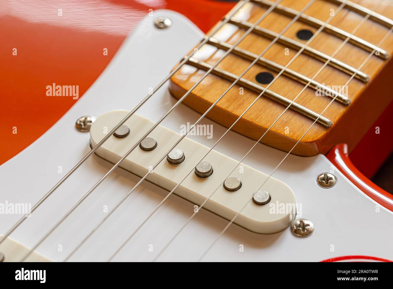 Red electric guitar hi-res stock photography and images - Alamy