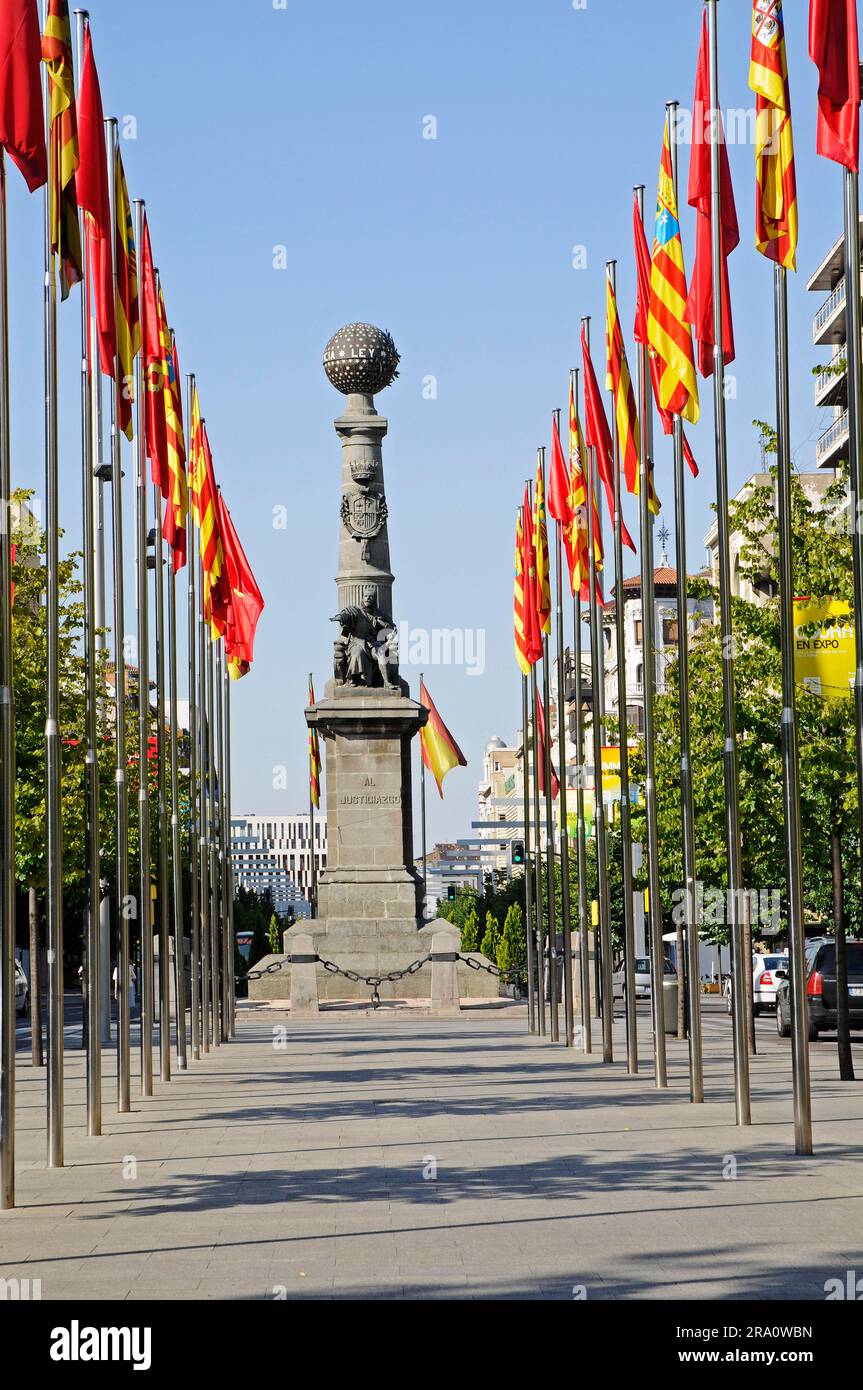 Monument of Jurisdiction, Arbitrator Juan V de Lanuza, Plaza de Aragon, Saragossa, Aragon, Spain ...