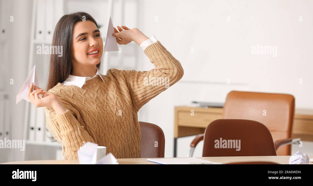 Businesswoman throwing paper table hi-res stock photography and images ...