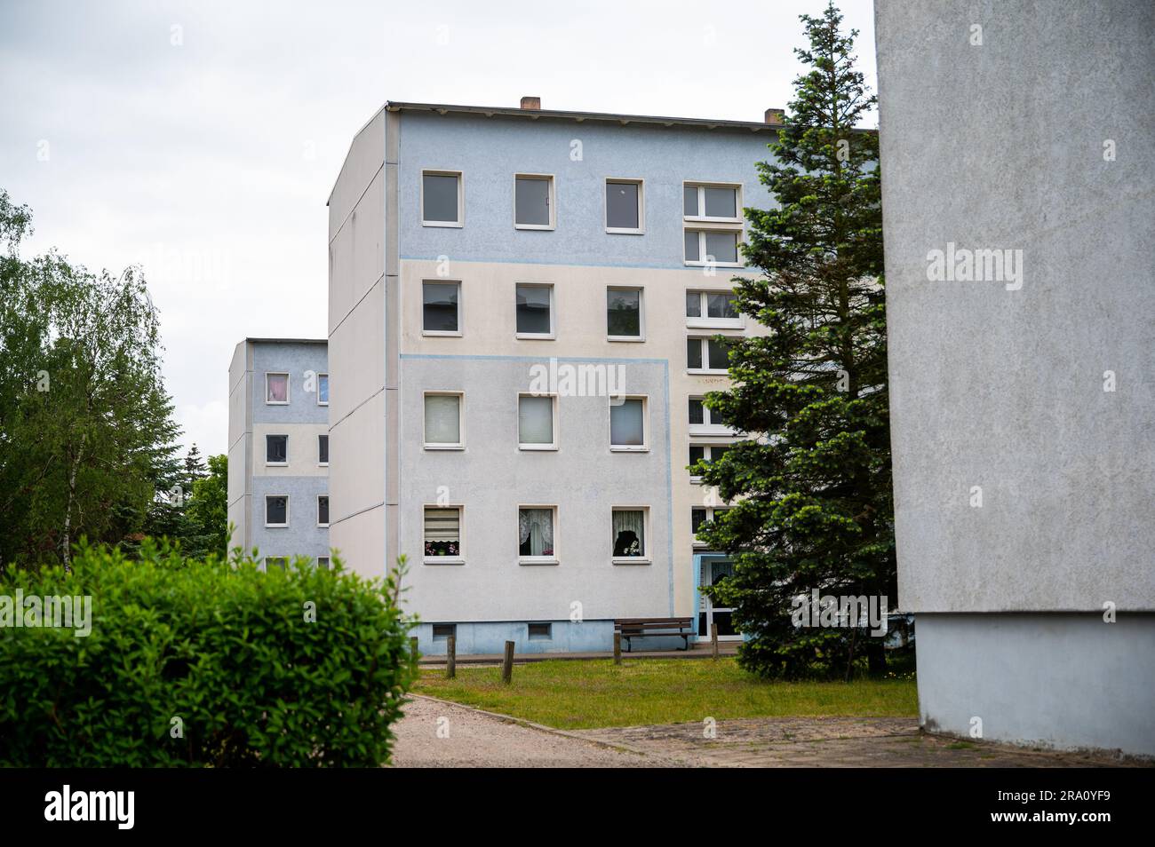 PRODUCTION - 24 May 2023, Lower Saxony, Amt Neuhaus: Prefabricated ...