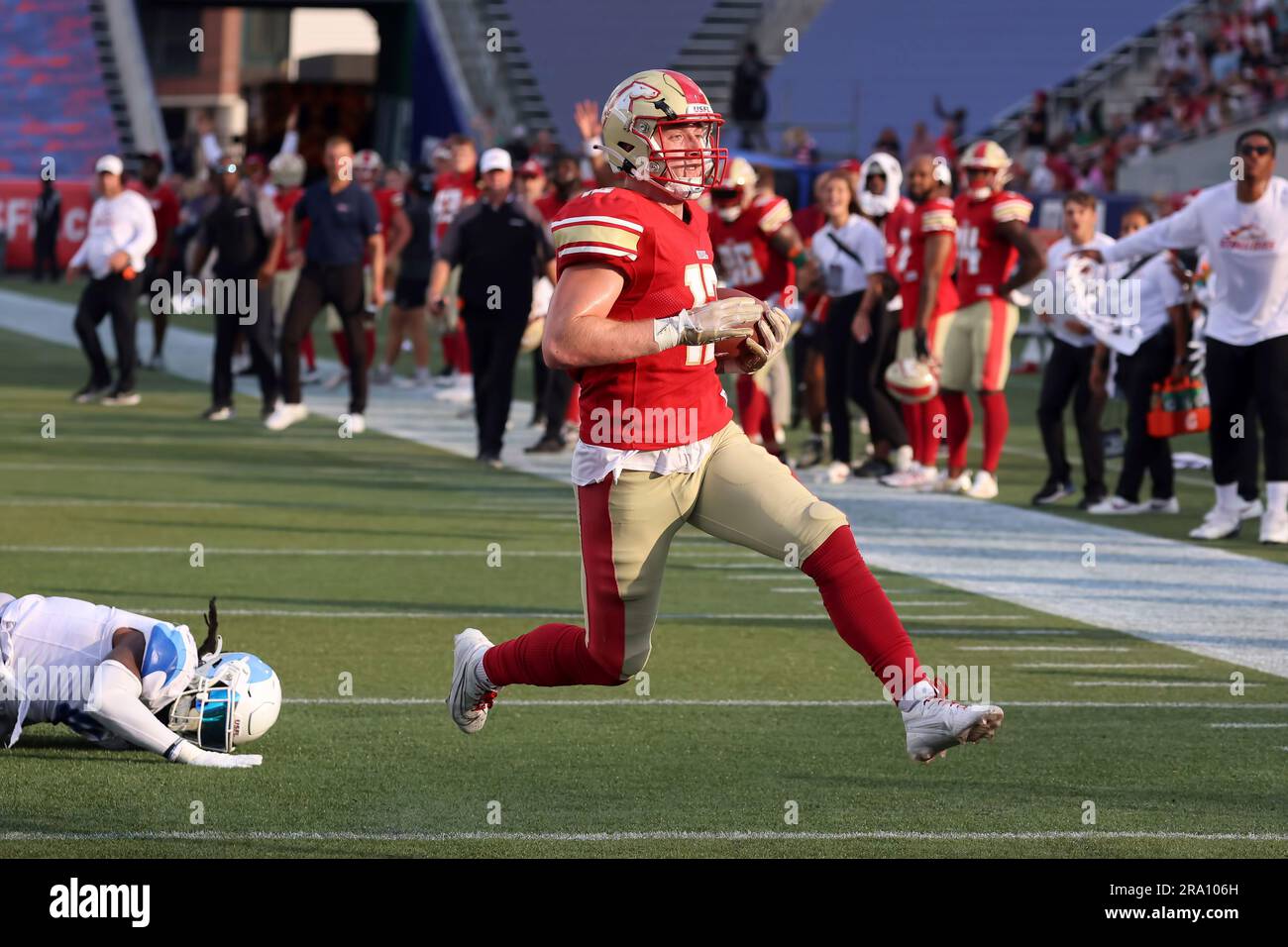 BIRMINGHAM, AL - JUNE 25: Birmingham Stallions tight end Jace ...