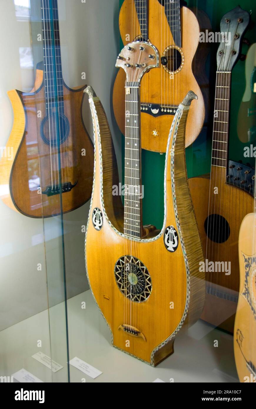 Lyra Guitar, Musical Instrument Museum, Music, Musical Instruments ...