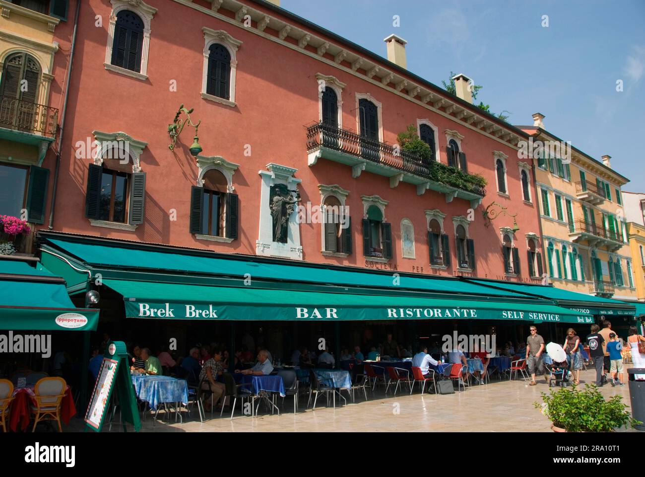 Hotel piazza venezia hi-res stock photography and images - Alamy