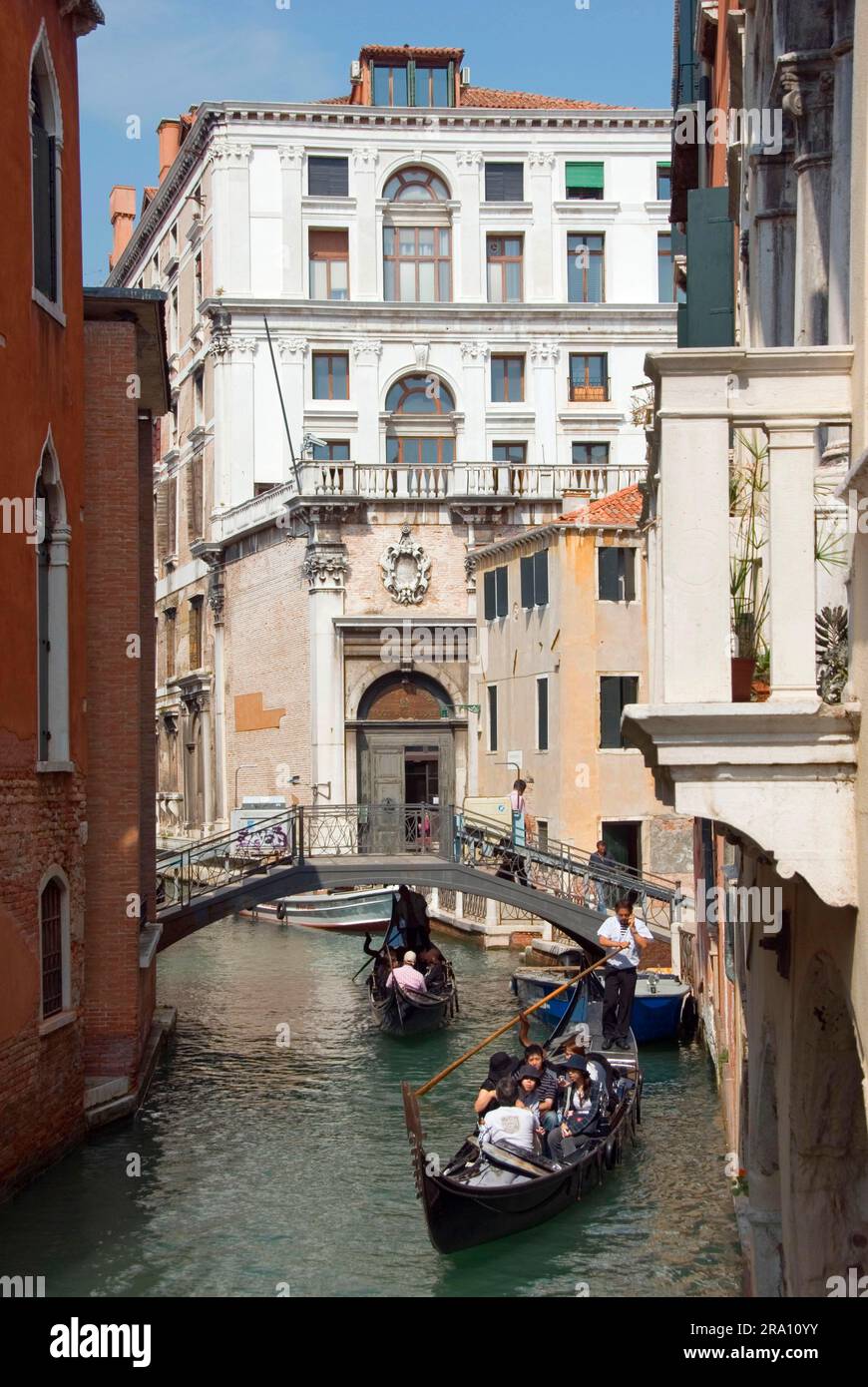 Gondola on Rio San Luca, Palazzo Grimani, Venice, Italy Stock Photo - Alamy