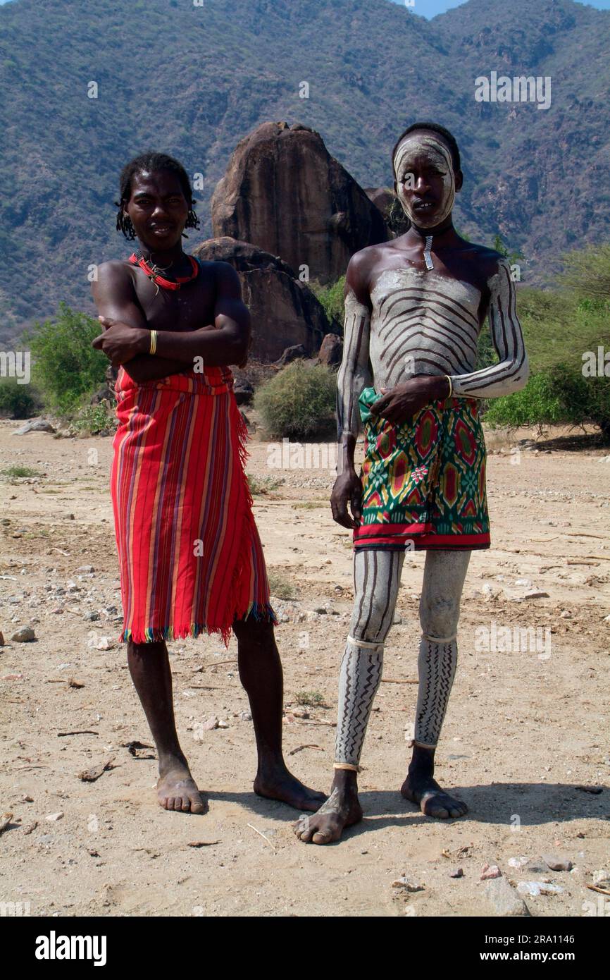 Men, Geleb tribe, southern Ethiopia, body painting Stock Photo - Alamy