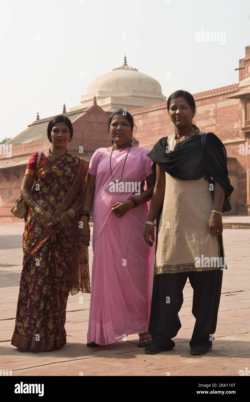 Indian women, Mughal city, Mughal city Fatehpur Sikri, Uttar Pradesh ...