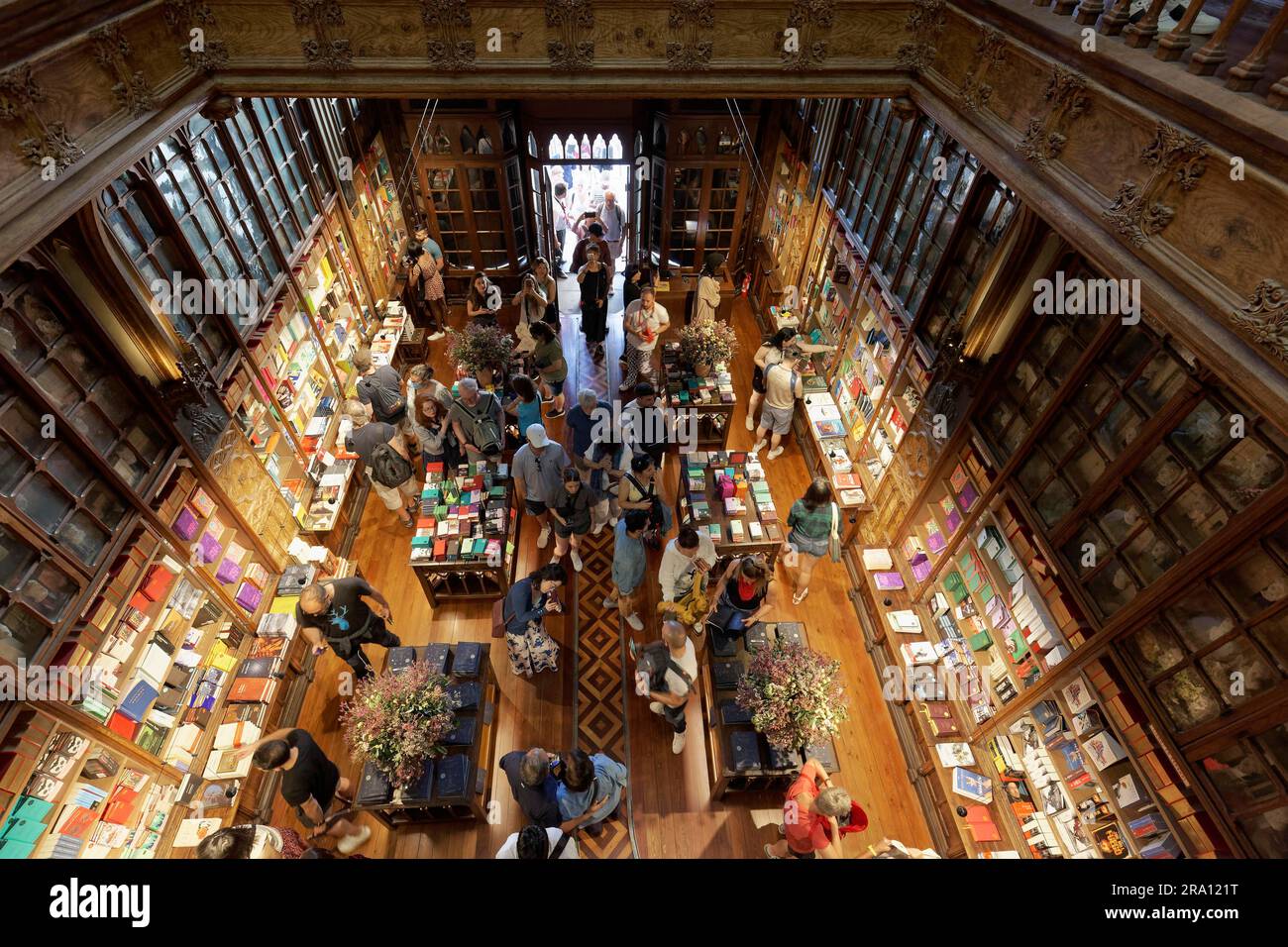 Livraria Lello bookshop, view of the salesroom with tourists, Art ...