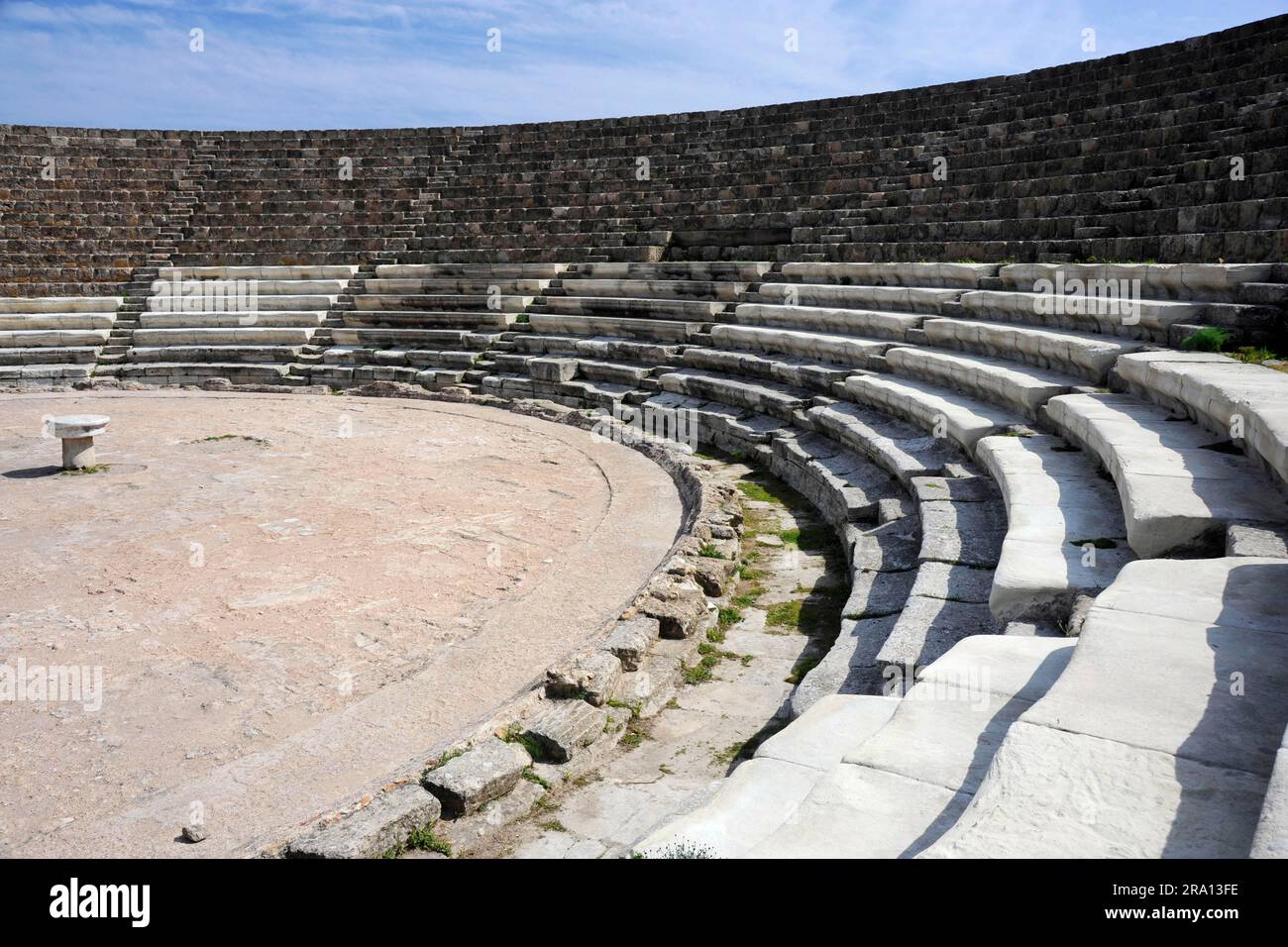 Salamis amphitheater hi-res stock photography and images - Alamy