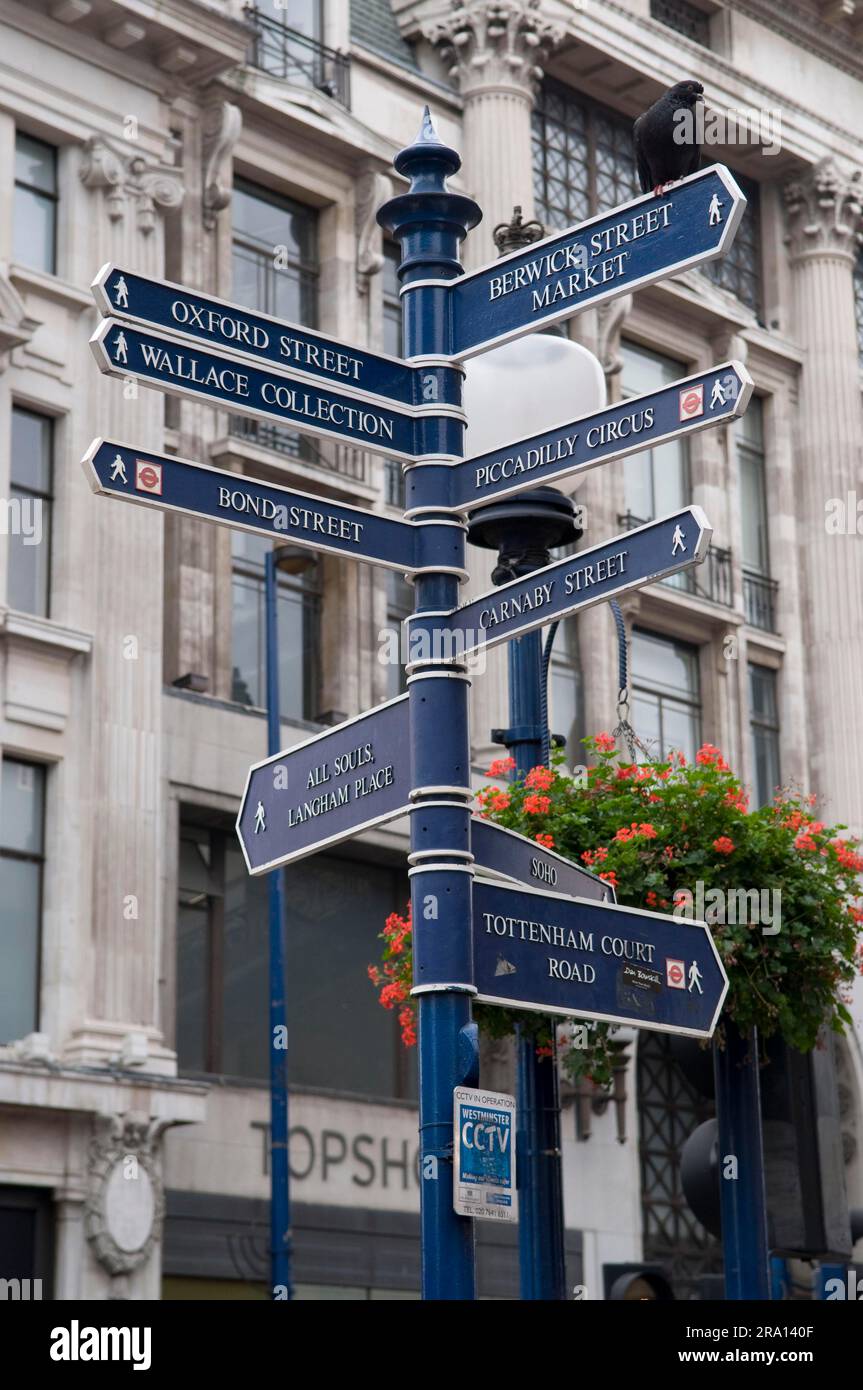 London direction signpost sign hi-res stock photography and images - Alamy