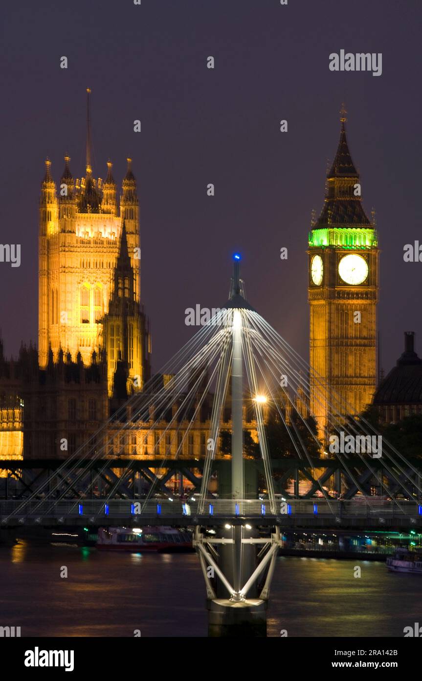 Hungerford Bridge, Houses of Parliament, Big Ben, London, England ...